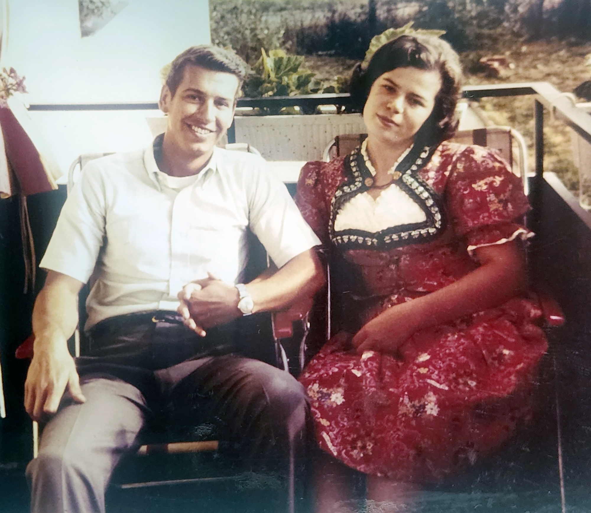 Jerry and Monika Warcup celebrating 60th wedding anniversary