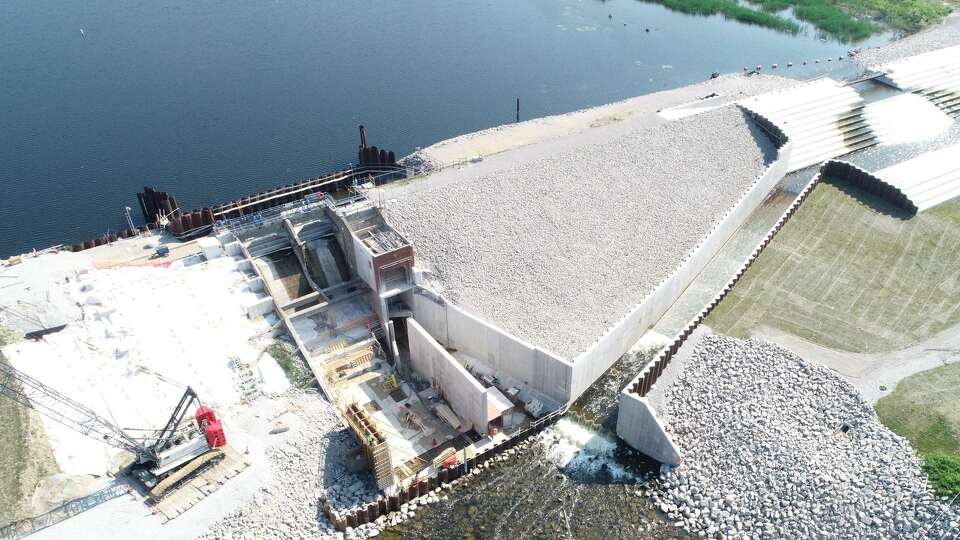 Four Lakes Task Force reports summer milestones on dam projects