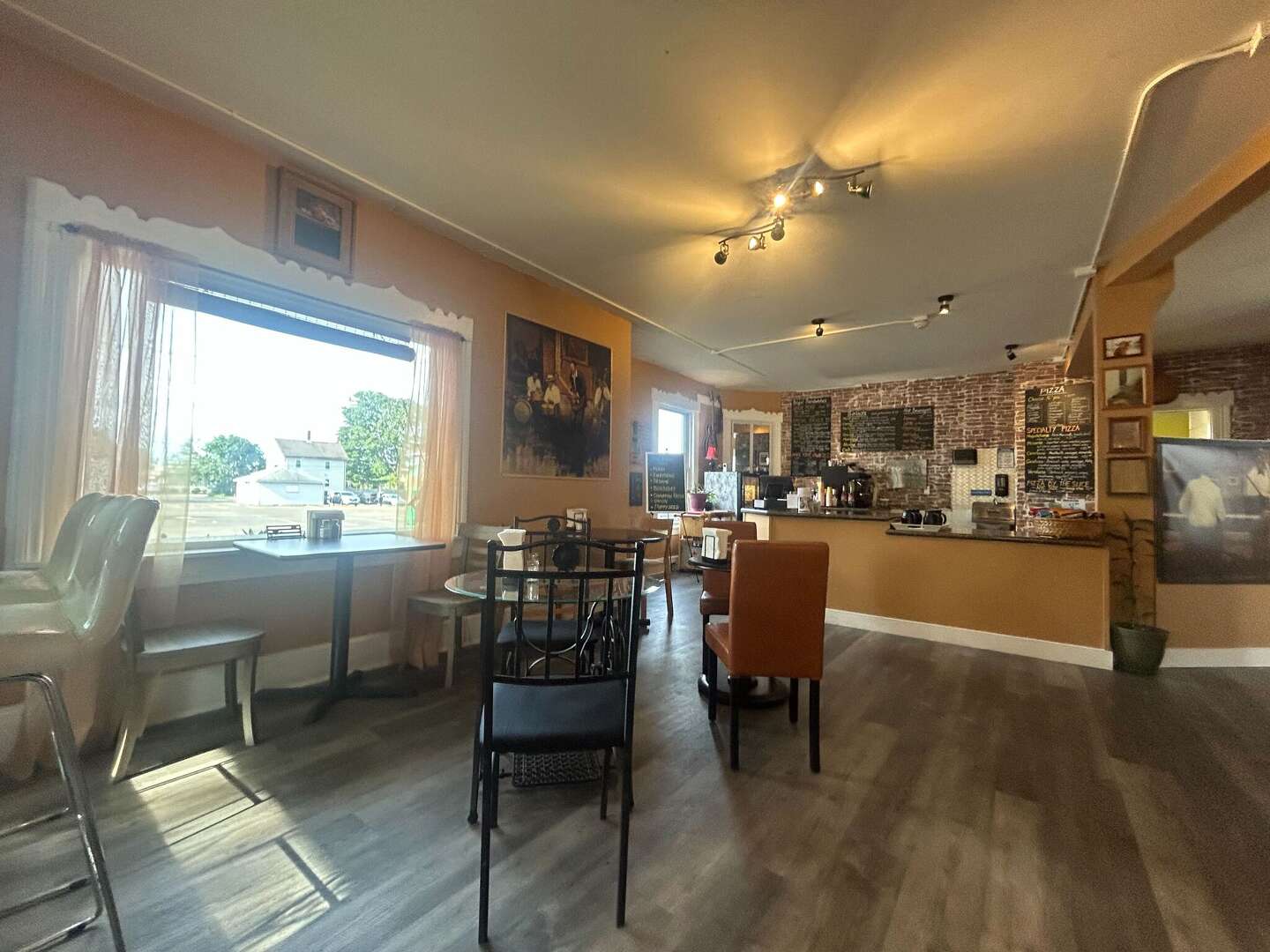 Jazz-inspired The A Train Cafe opens in Wallingford