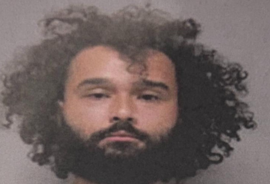 Wallingford cop breaks leg trying to retrain drunken man: Police