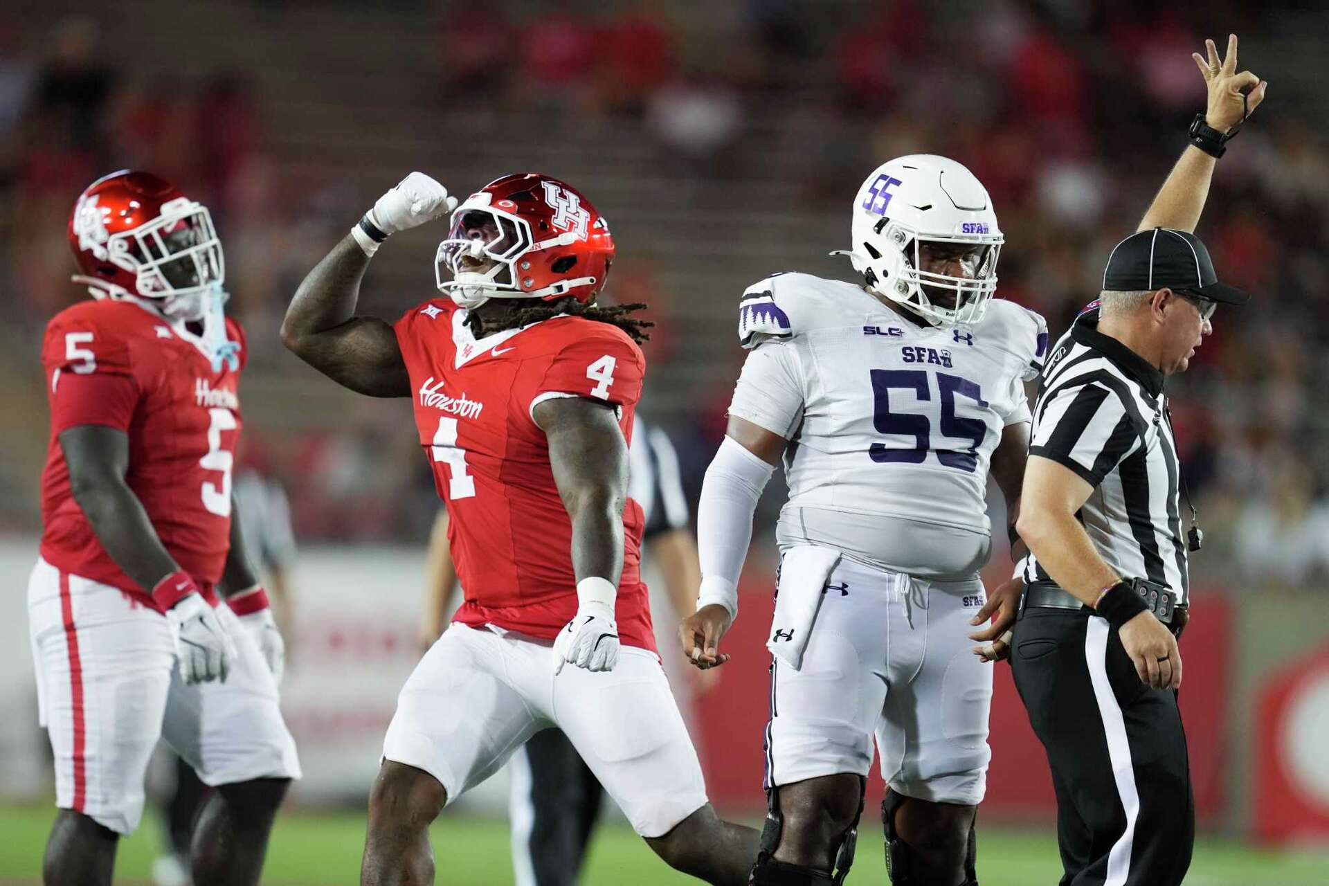 Houston Cougars' defense dominates Stephen F. Austin in opener