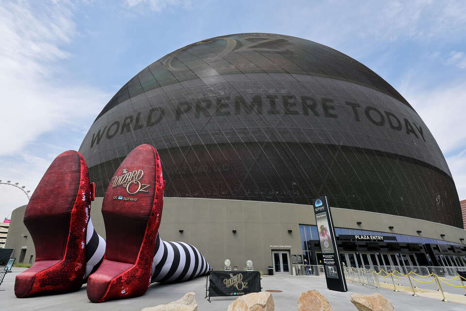 Is ‘The Wizard of Oz’ at the Sphere worth it? A visitor’s guide