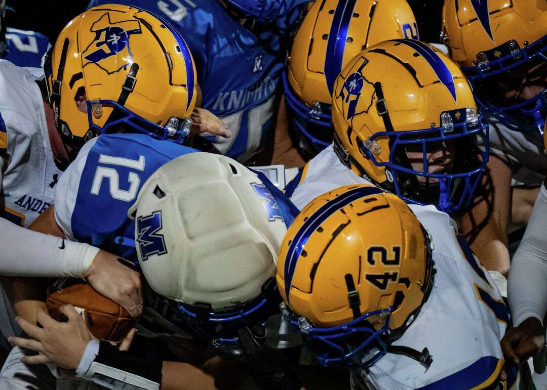 High school football: Anderson tops McCallum to begin 2025 season