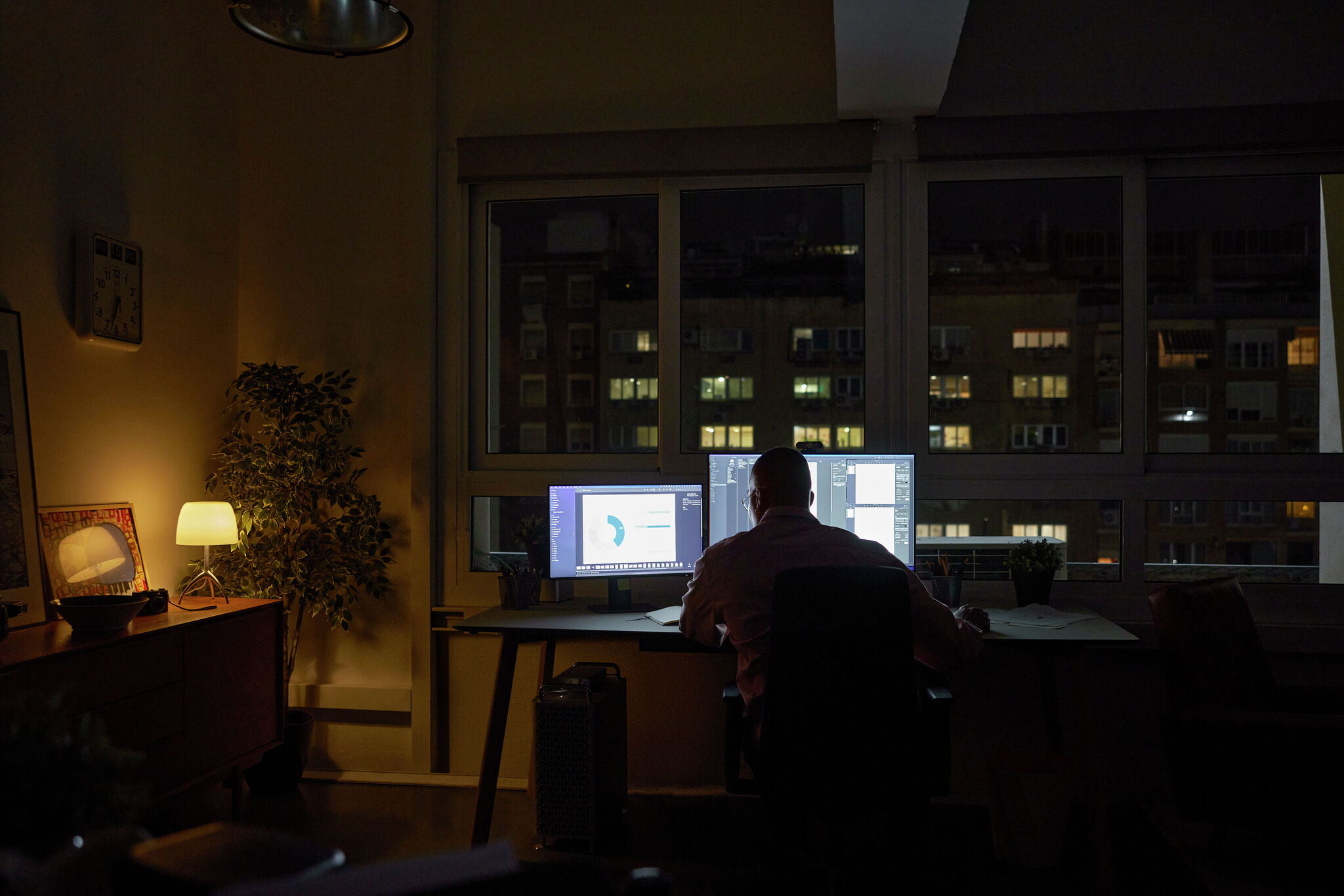 Study finds Texans work longer hours than most states