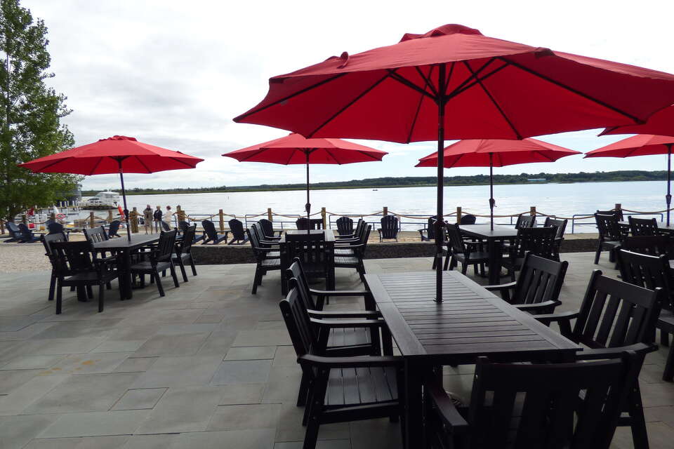 New waterfront restaurant now open in Manistee
