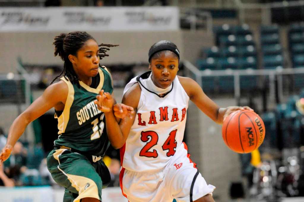 Lamar Q-and-A: Women's basketball player Ang Green
