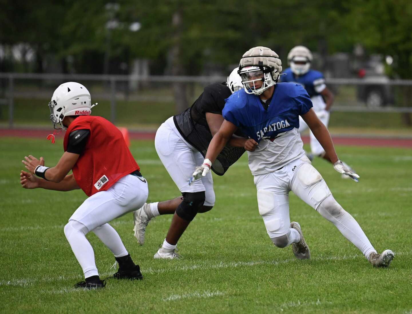 Saratoga Springs football led by standout sophomore Cam Toomey