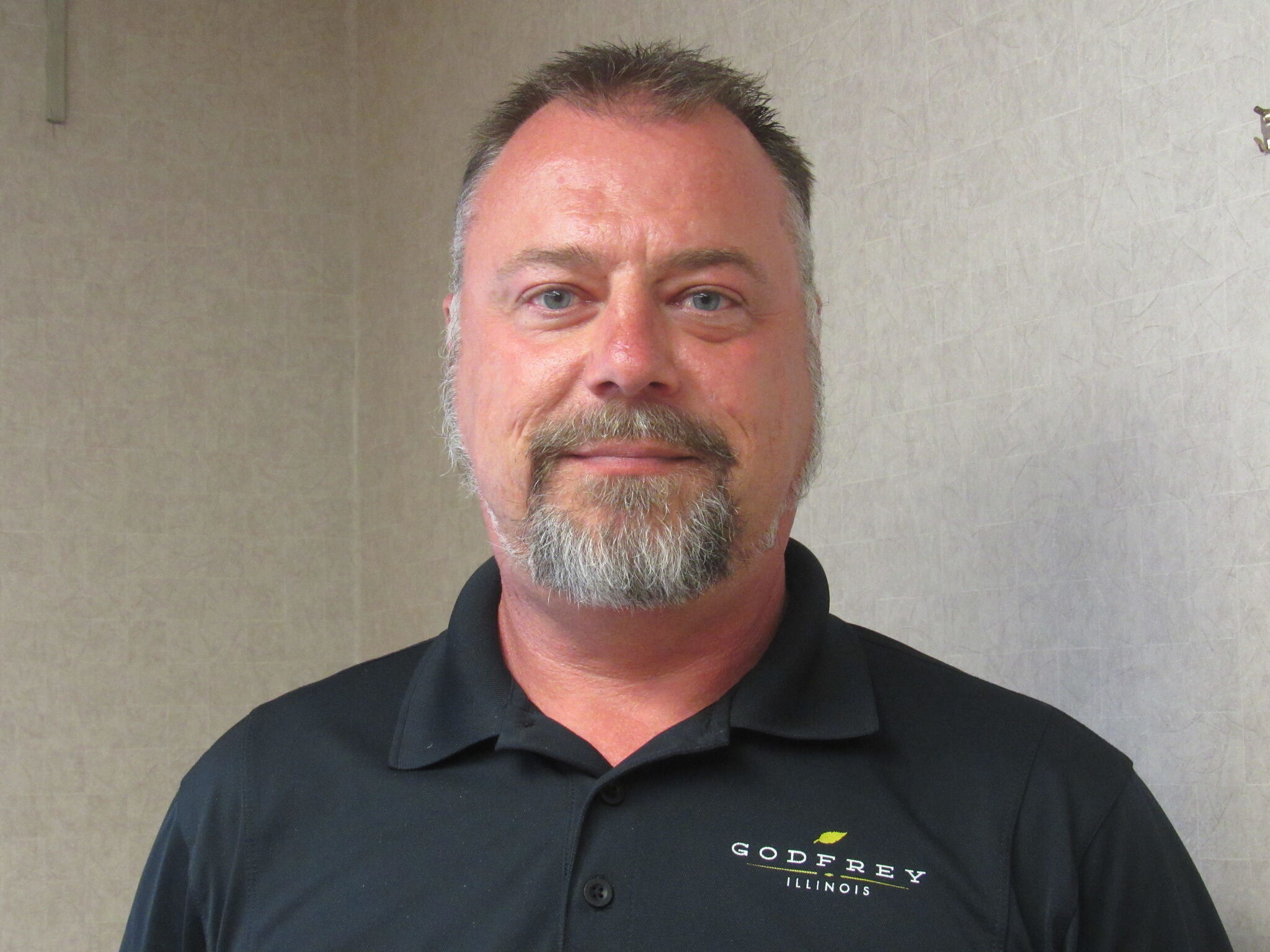 Phoenix man identified in fatal I-70 tractor-trailer crash in Illinois