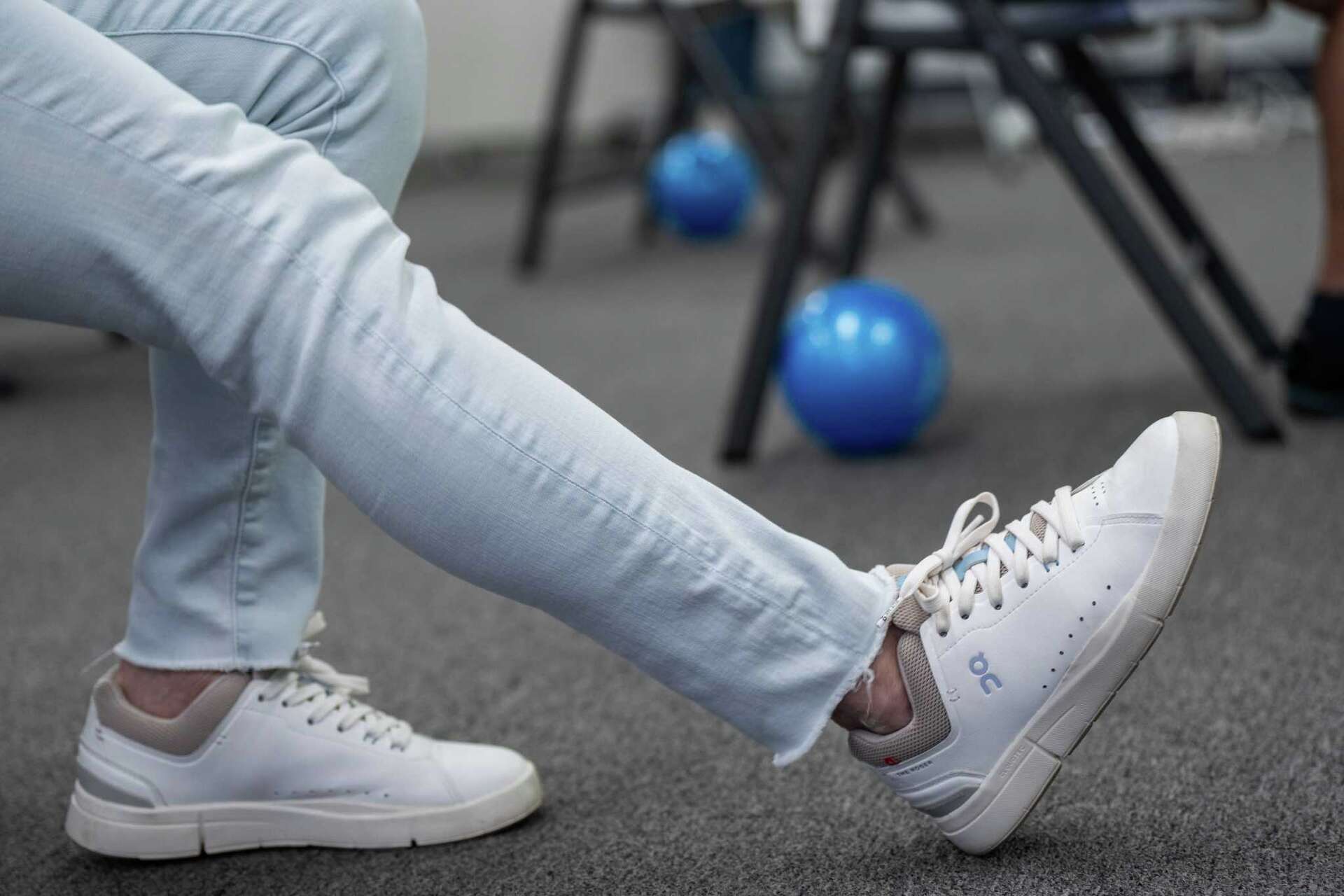 Exercise class for people with Parkinson's disease now in Spanish