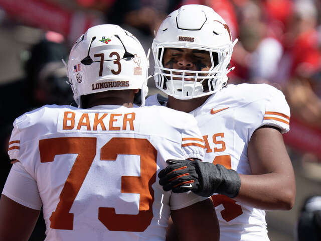 DJ Campbell, Texas offensive line try to find consistency against UTEP