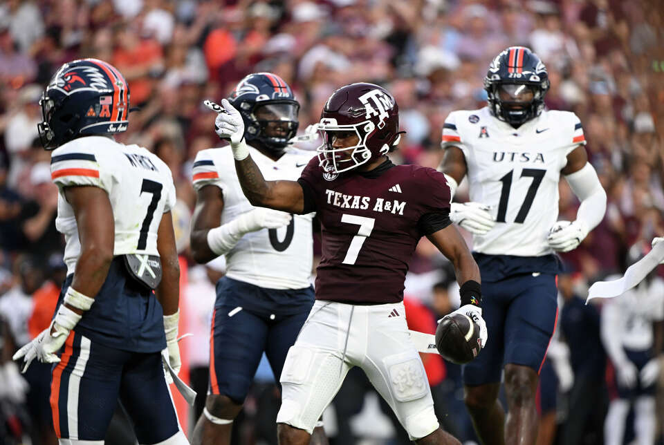 Adon Shuler ejected from Notre Dame vs Texas A&M for targeting