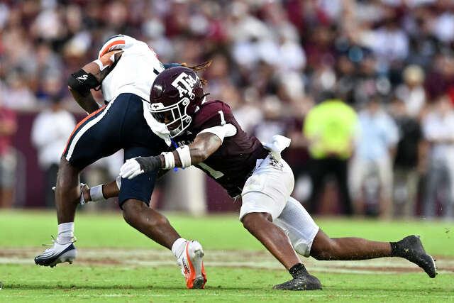 Texas A&M vs Notre Dame football: Bryce Anderson recovering after hit