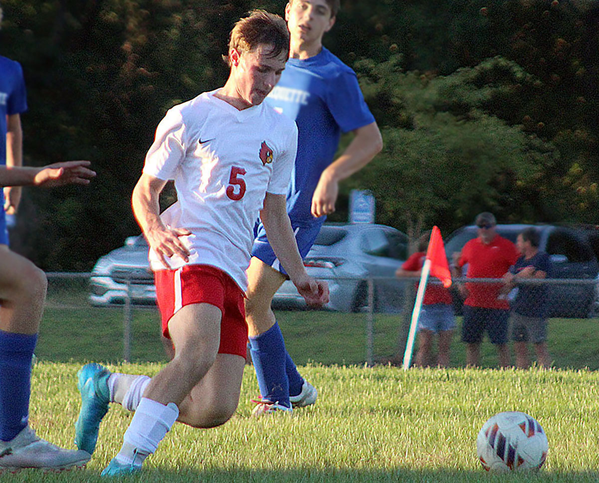 Alton beats Parkway North 3-1; Roxana wins 4-1 in soccer