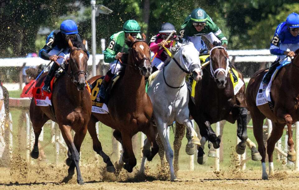 Irad Ortiz Jr. avoids major injury after fall in Jockey Club Gold Cup