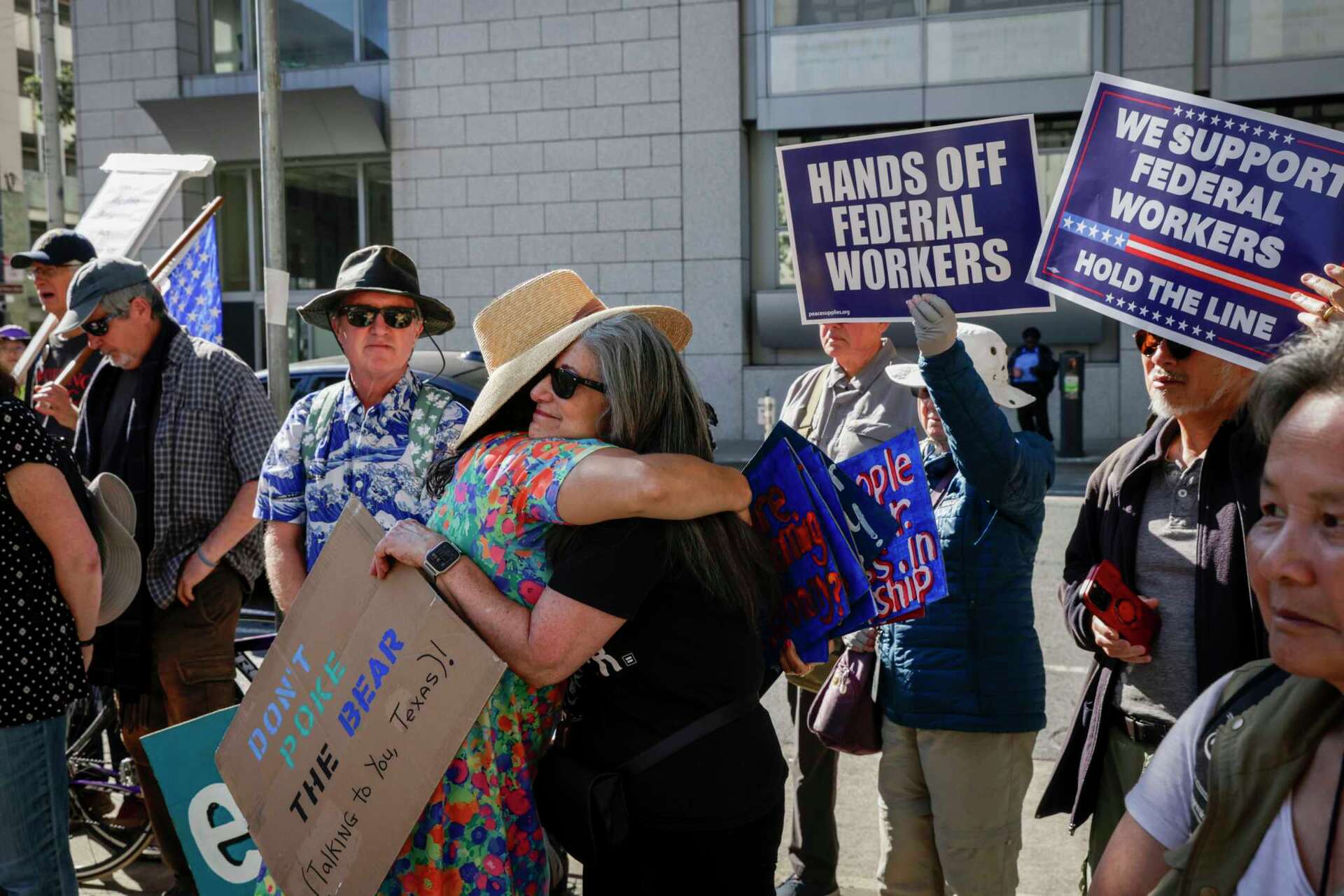 Thousands show up for S.F. Labor Day rallies aiming anger at Trump