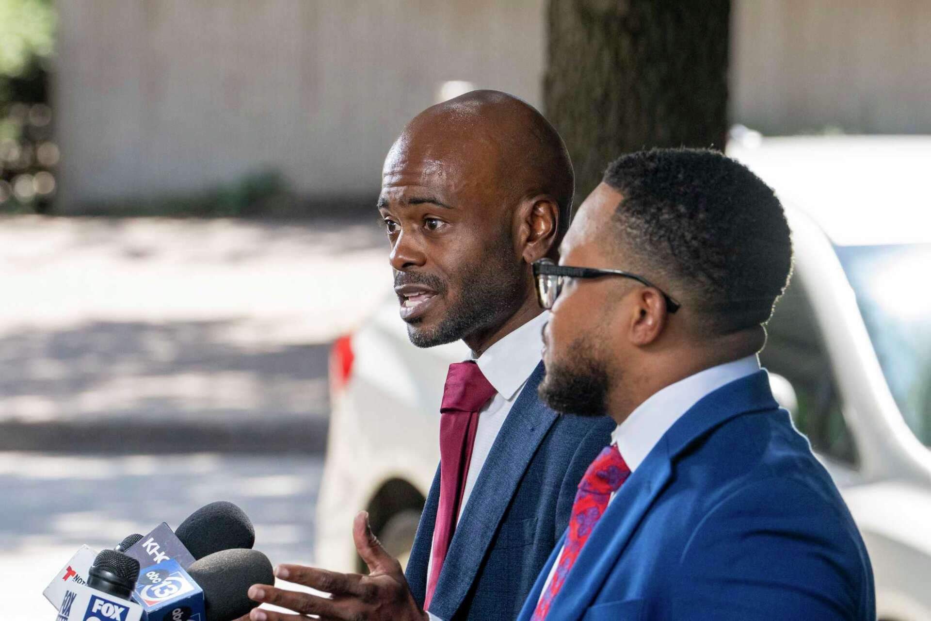 Houston defense lawyer's drug-laced paper charges dismissed