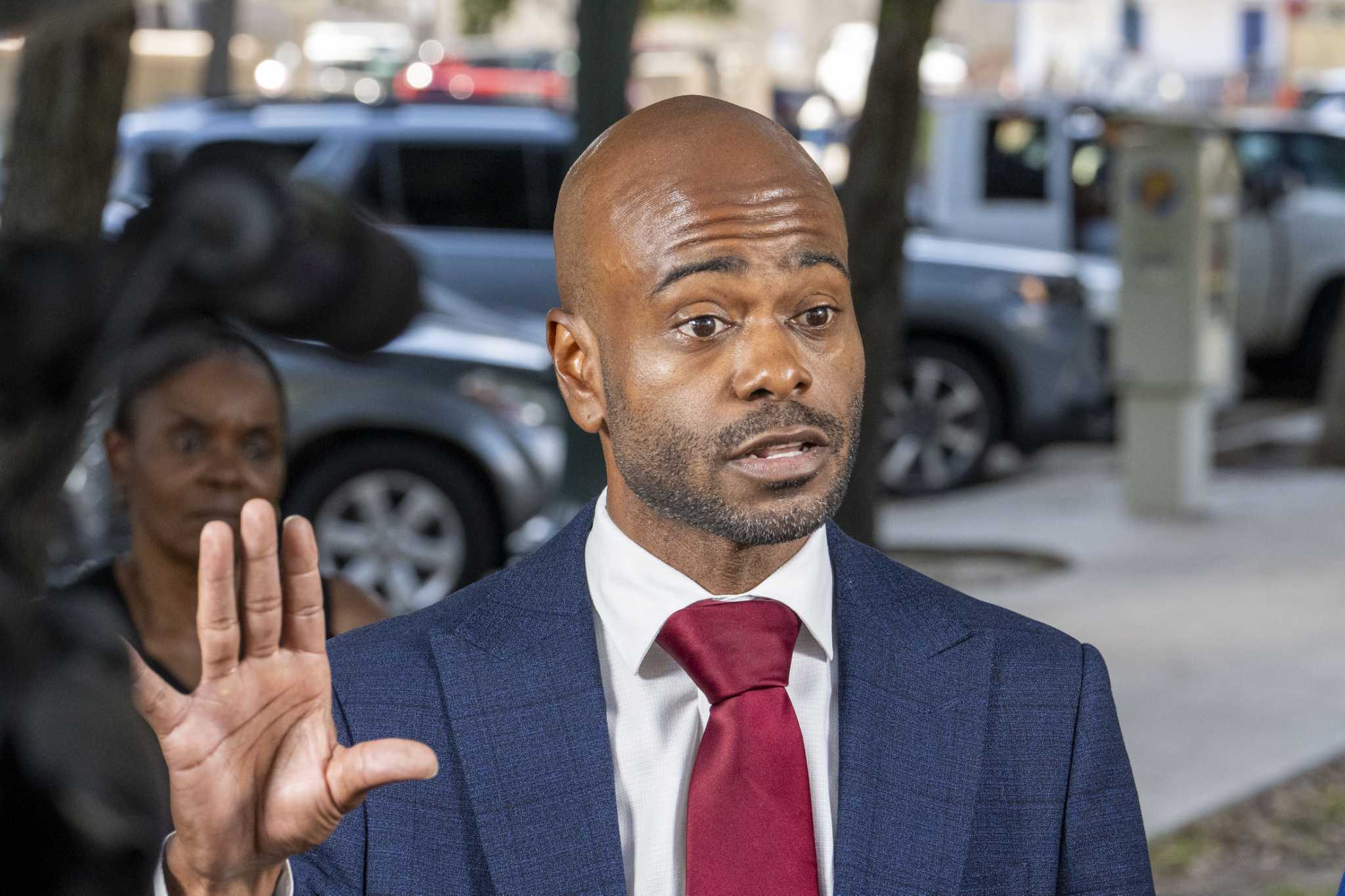 Houston defense lawyer's drug-laced paper charges dismissed