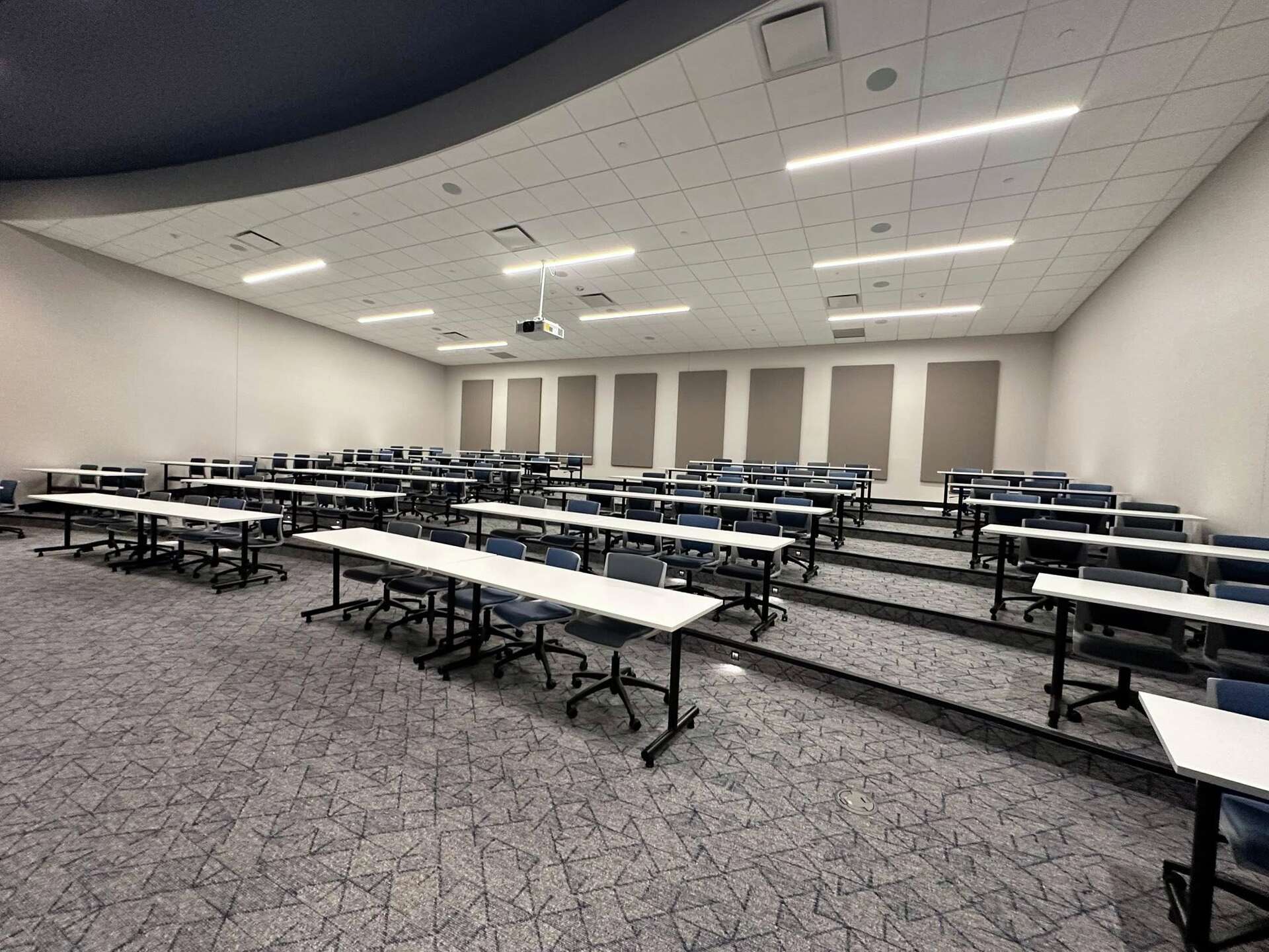 New Kevin Brady Library, Community Center opens in The Woodlands
