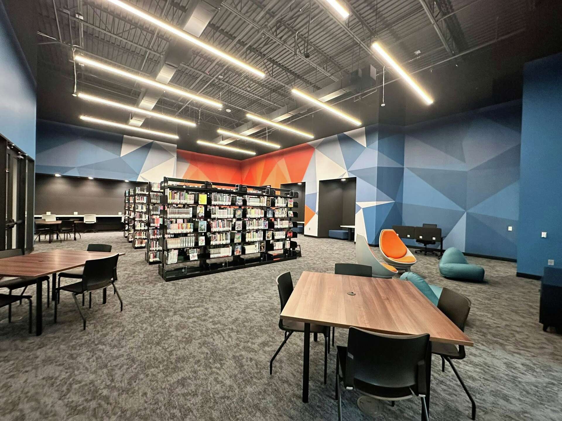 New Kevin Brady Library, Community Center opens in The Woodlands