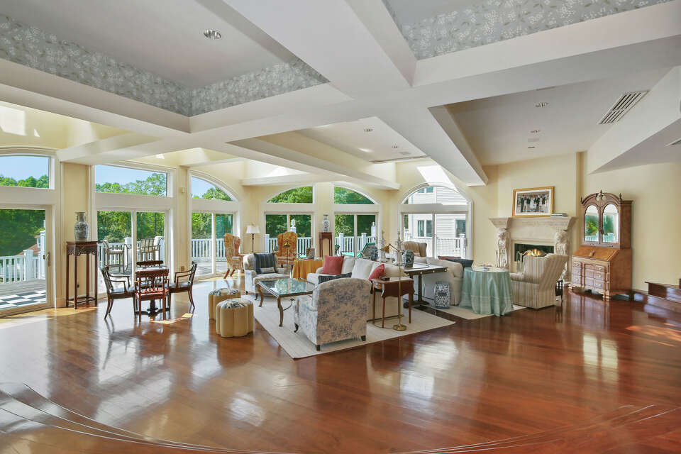 CT mansion, owned by 50 Cent and Mike Tyson, is up for sale