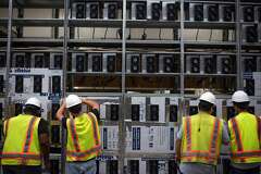 Big energy users are now first in line for Texas power cuts
