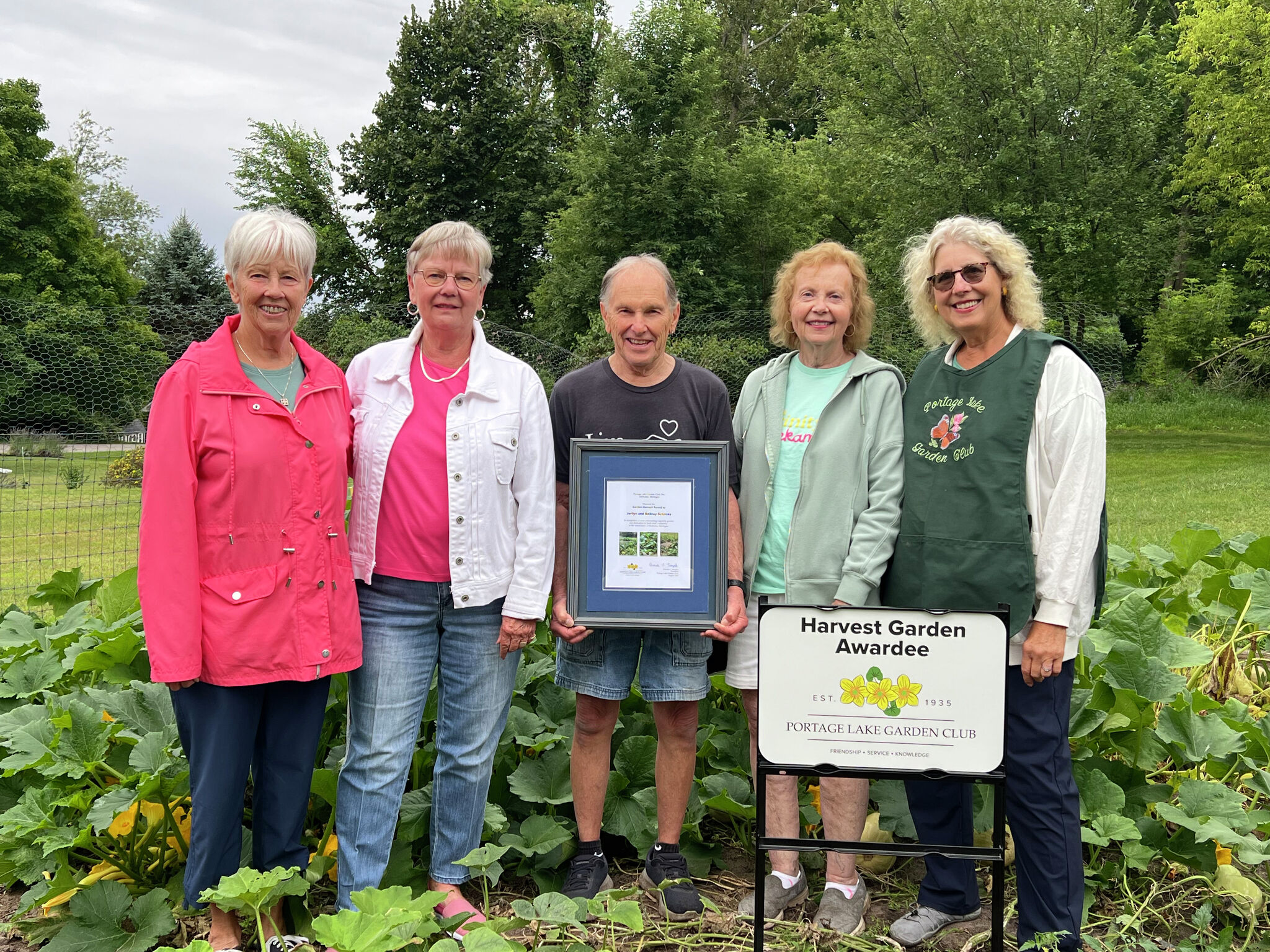Onekama couple receives PLGC Garden Harvest Award