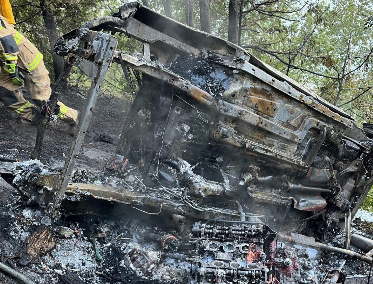Crash at Arcadia Overlook sends car 200 feet down bluff