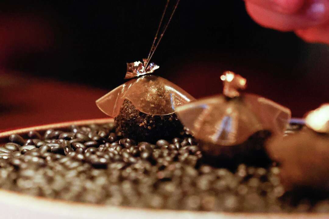 Ama opens at the Transamerica Pyramid site in SF.