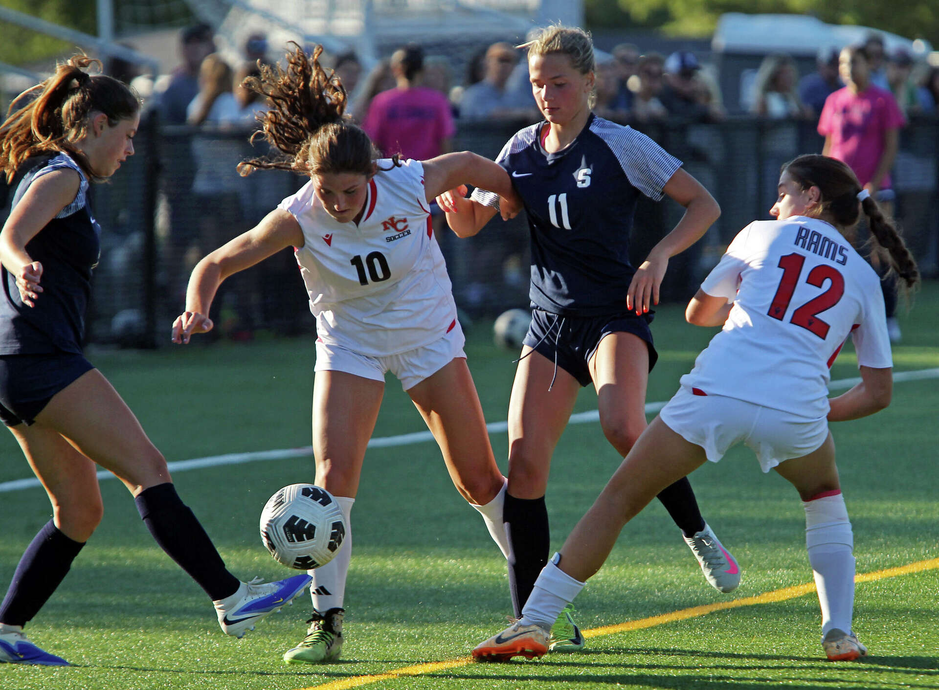 CT girls soccer standout Clare Greisen tough to stop for New Canaan
