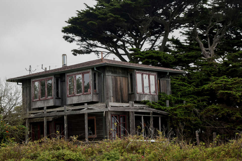 California fault lines, crumbling cliffs tear coastal area apart