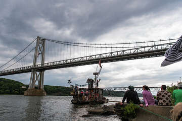 Flotsam River Circus wows crowds at Poughkeepsie waterfront