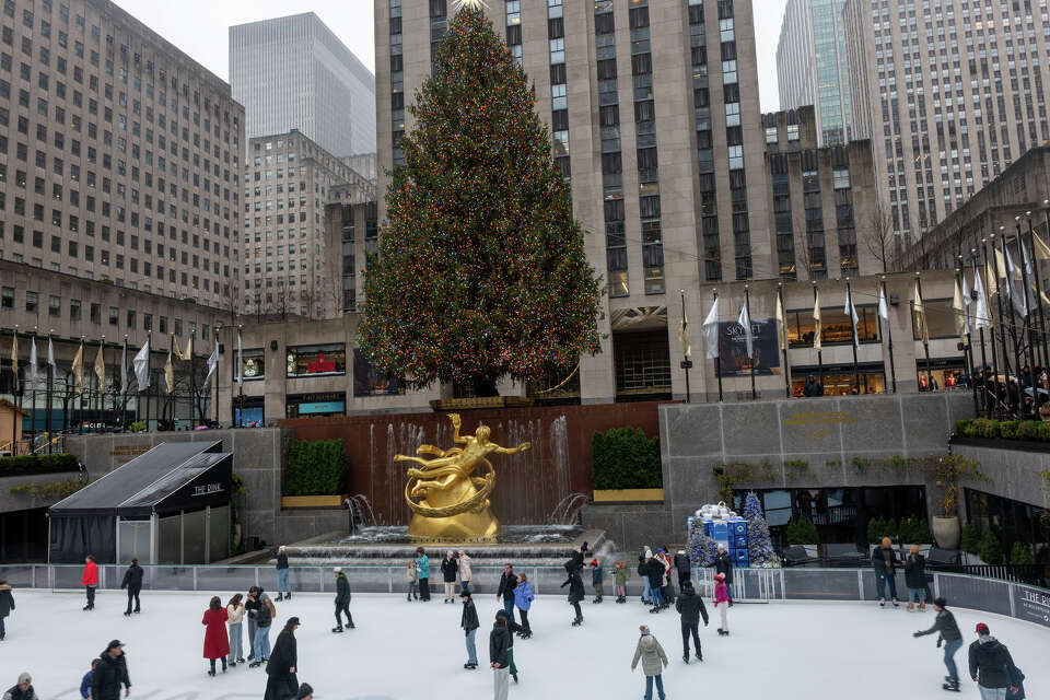 Rockefeller Center's ice skating rink to open for the season this fall