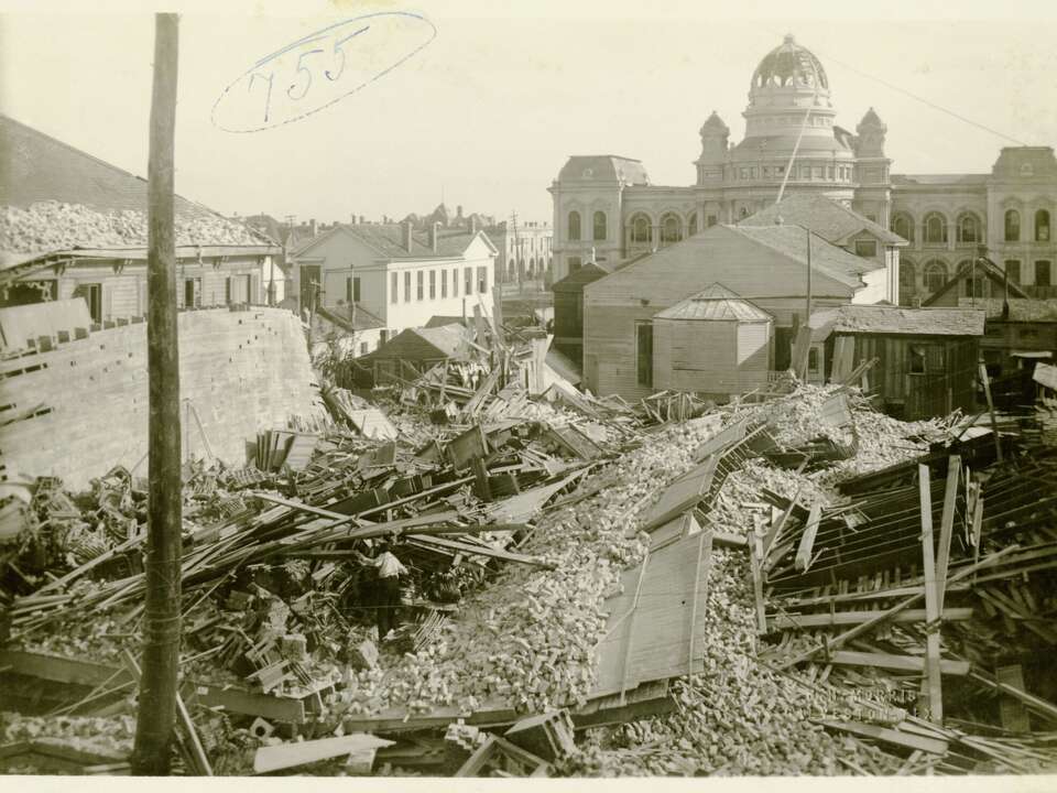 Did Texas learn anything from the 1900 Galveston hurricane?