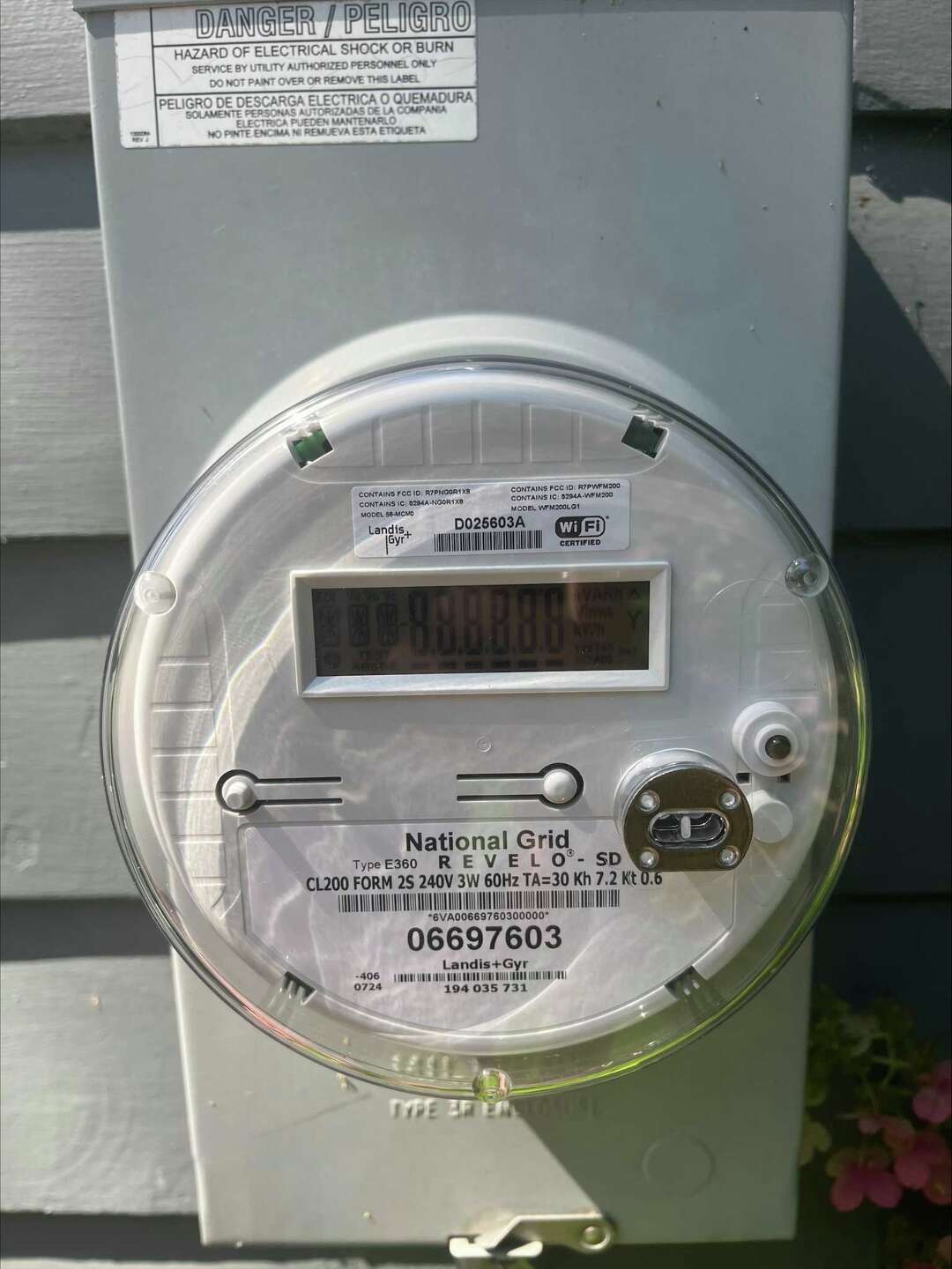 National Grid continues rollout of 'smart' meters at homes