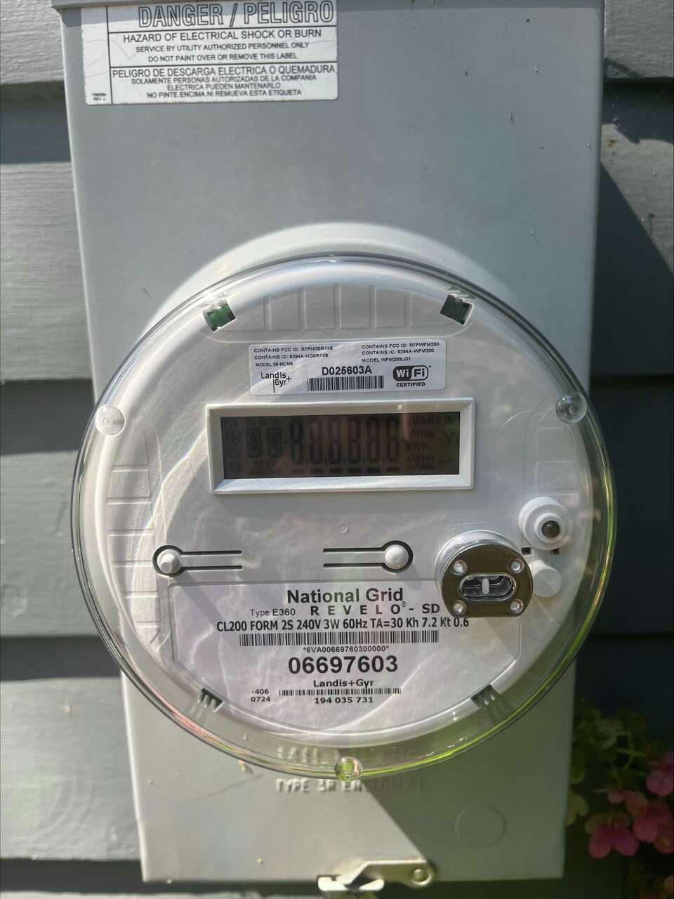 National Grid continues rollout of 'smart' meters at homes