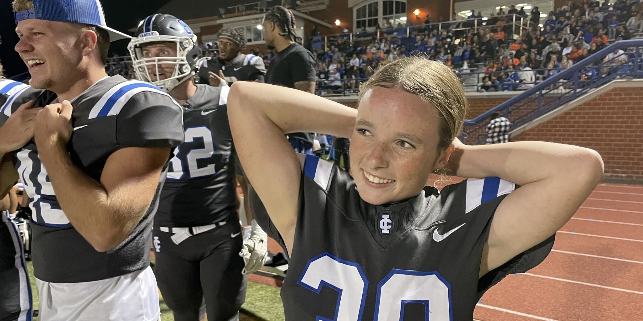 Illinois College kicker makes history as first woman scorer