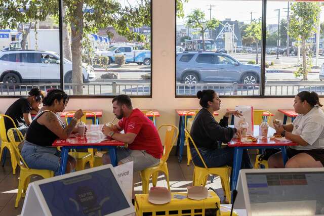 Hyphy Burger, a popular Oakland burger spot, is expanding