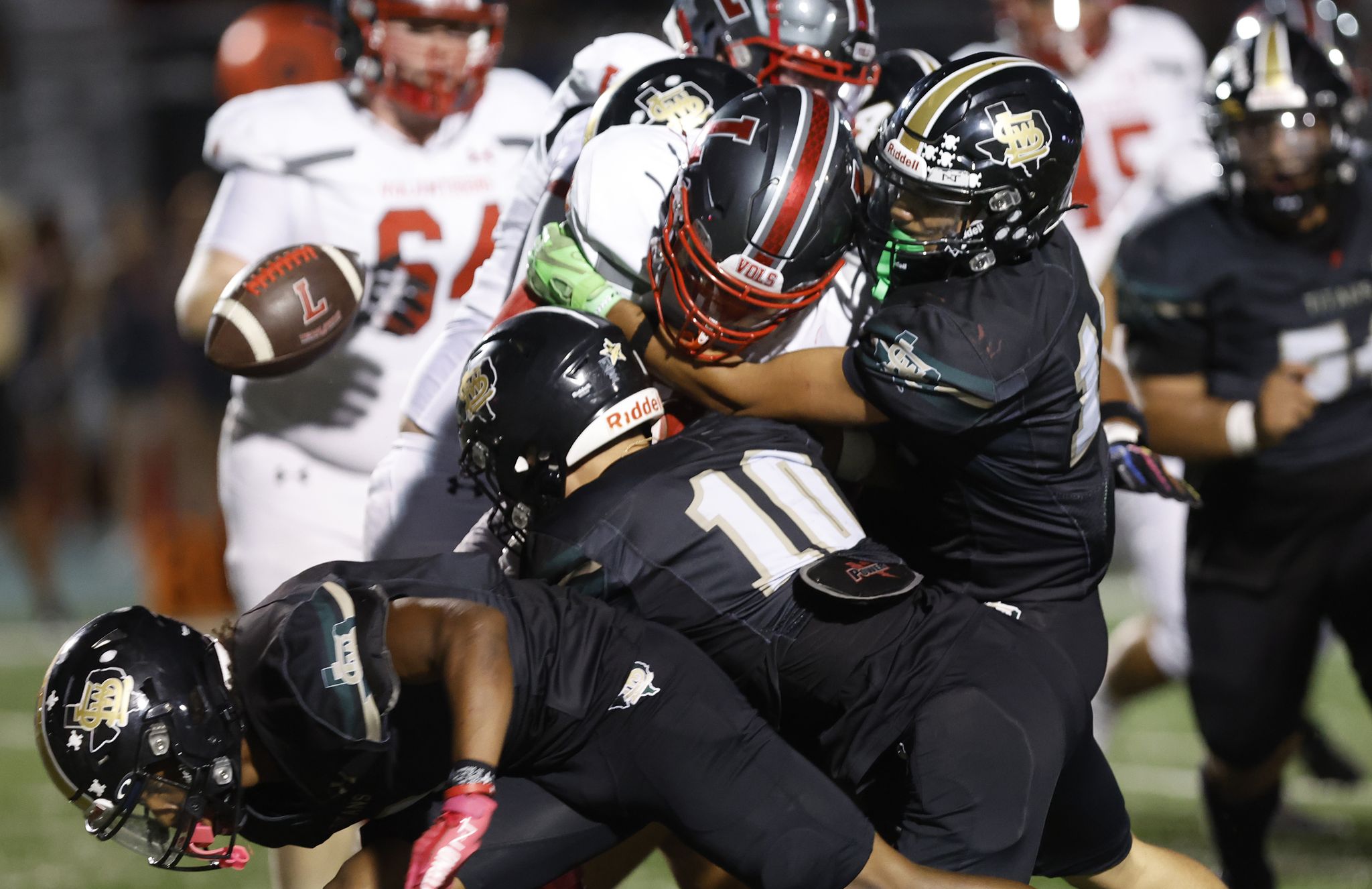 Southwest Legacy football shuts out LEE in final non-district game