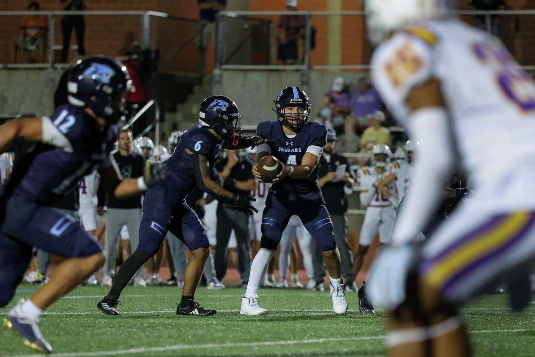 No. 2 Johnson football downs No. 7 Pieper with strong defense