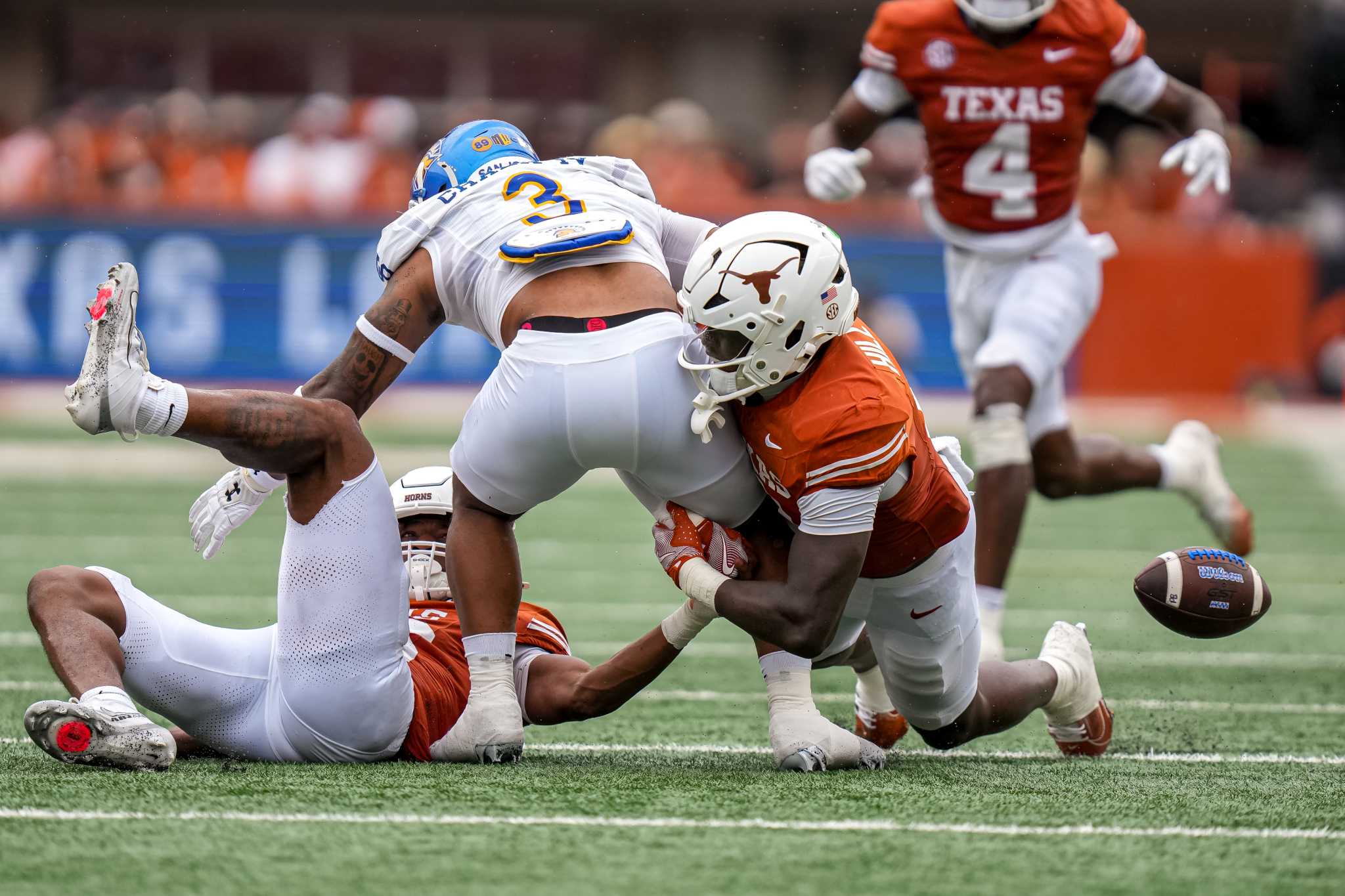 NCAA power rankings: Longhorns hold going into Week 3 against UTEP