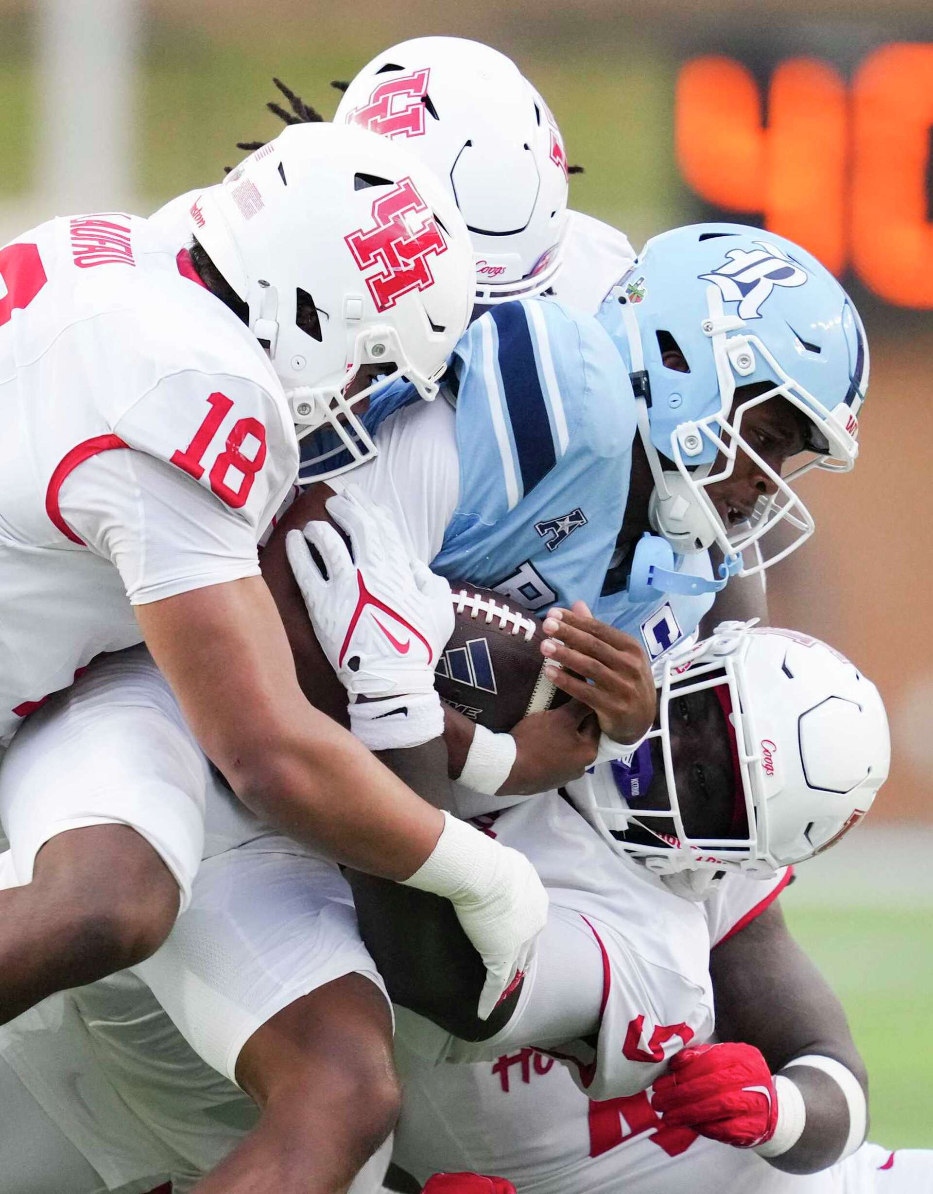 Houston improves to 2-0, rolls past Rice in Bayou Bucket game