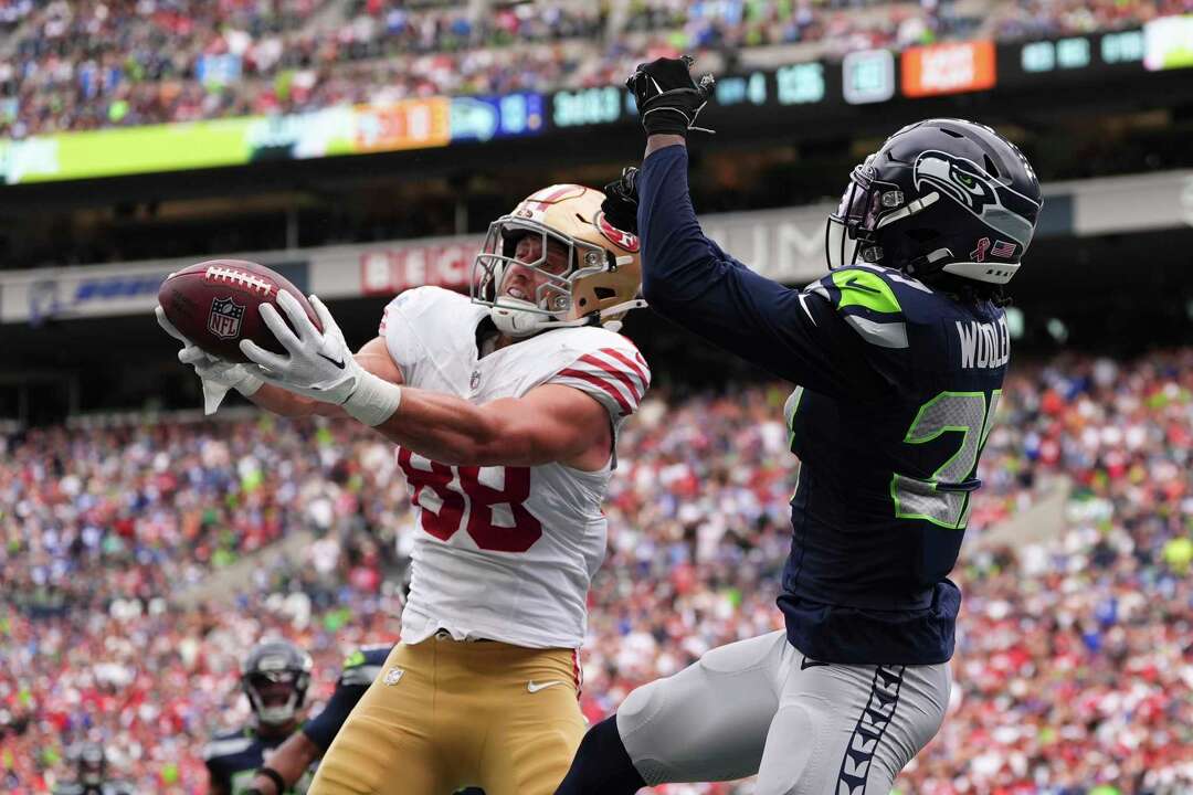 49ers eke out late win over Seahawks despite injuries, missed kicks