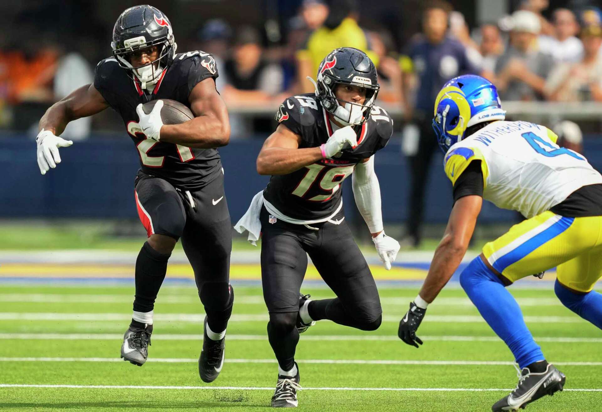 Houston Texans' offense falls short in losing opener to LA Rams