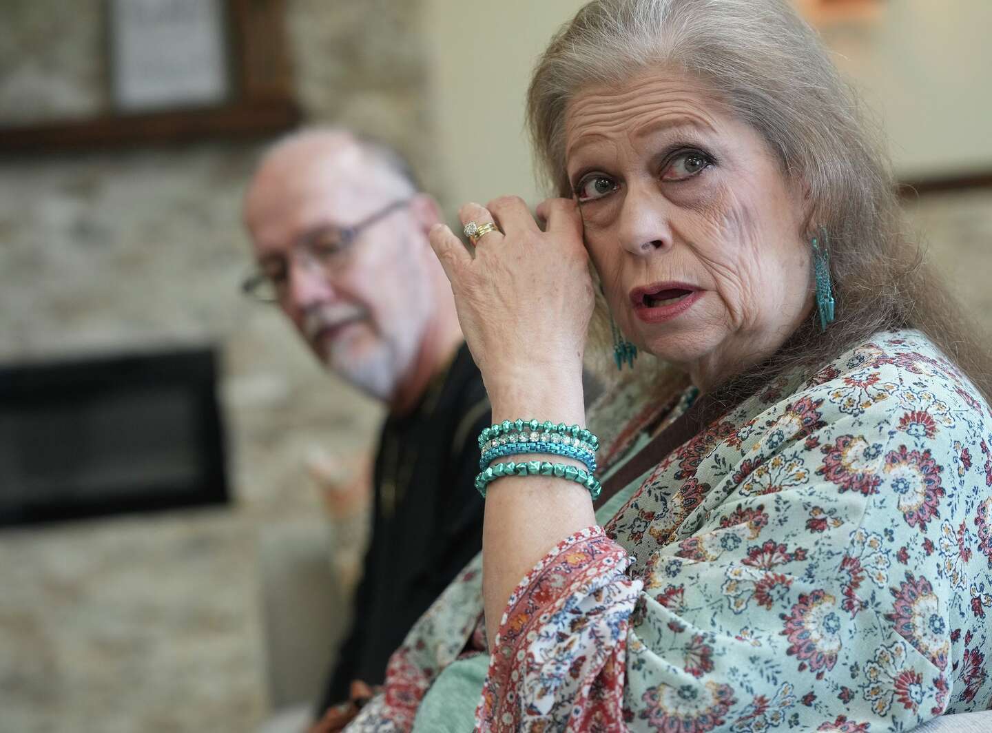 Houston parents say son would be alive if restaurant called 911