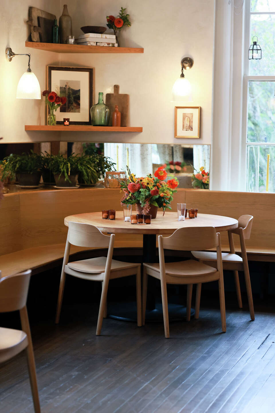 Actors attend new Westport restaurant Massi Co. opening celebration