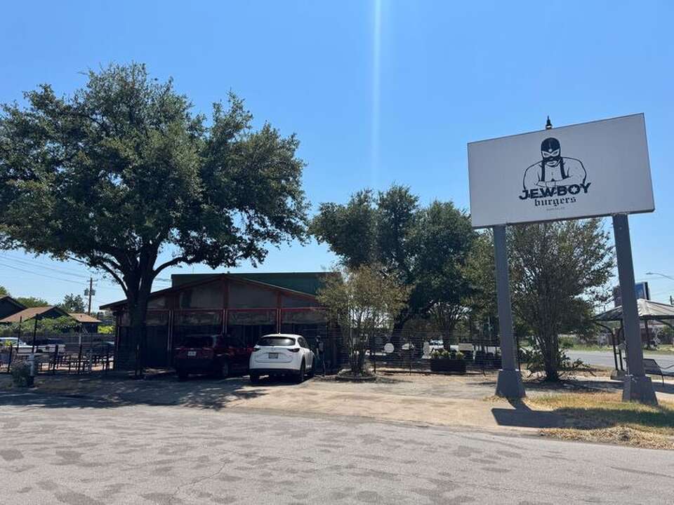 Austin's JewBoy burgers serves up TexMex, Jewish fare with twist