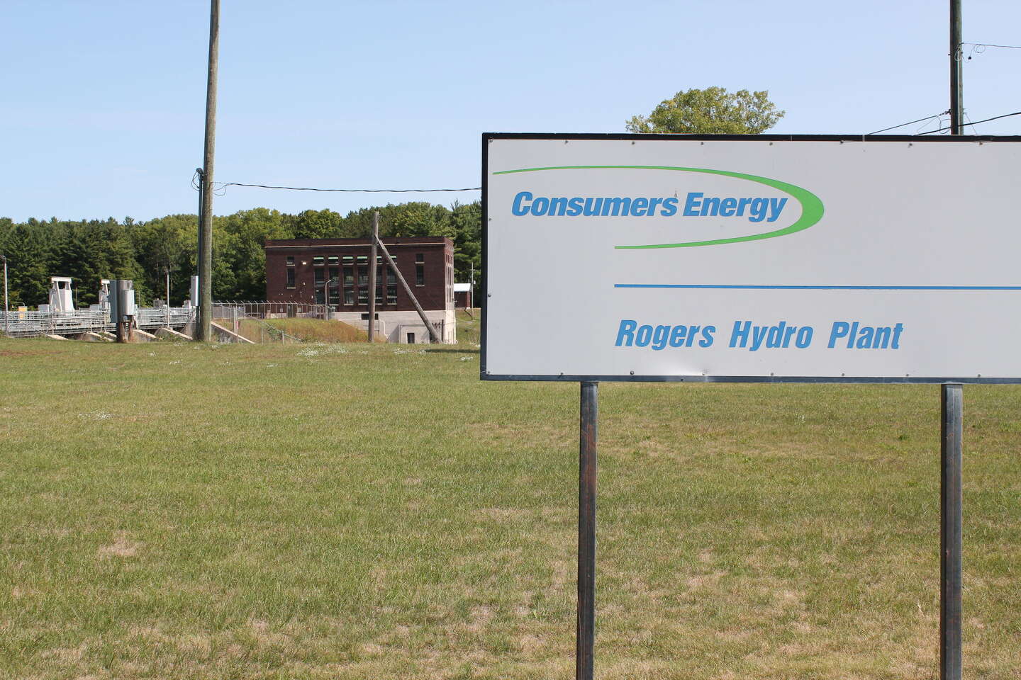 Consumers Energy to sell 13 Michigan hydroelectric dams