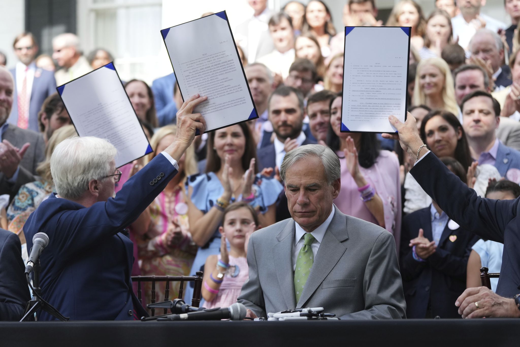 Opinion: Abbott should protect children from guns, not just floods