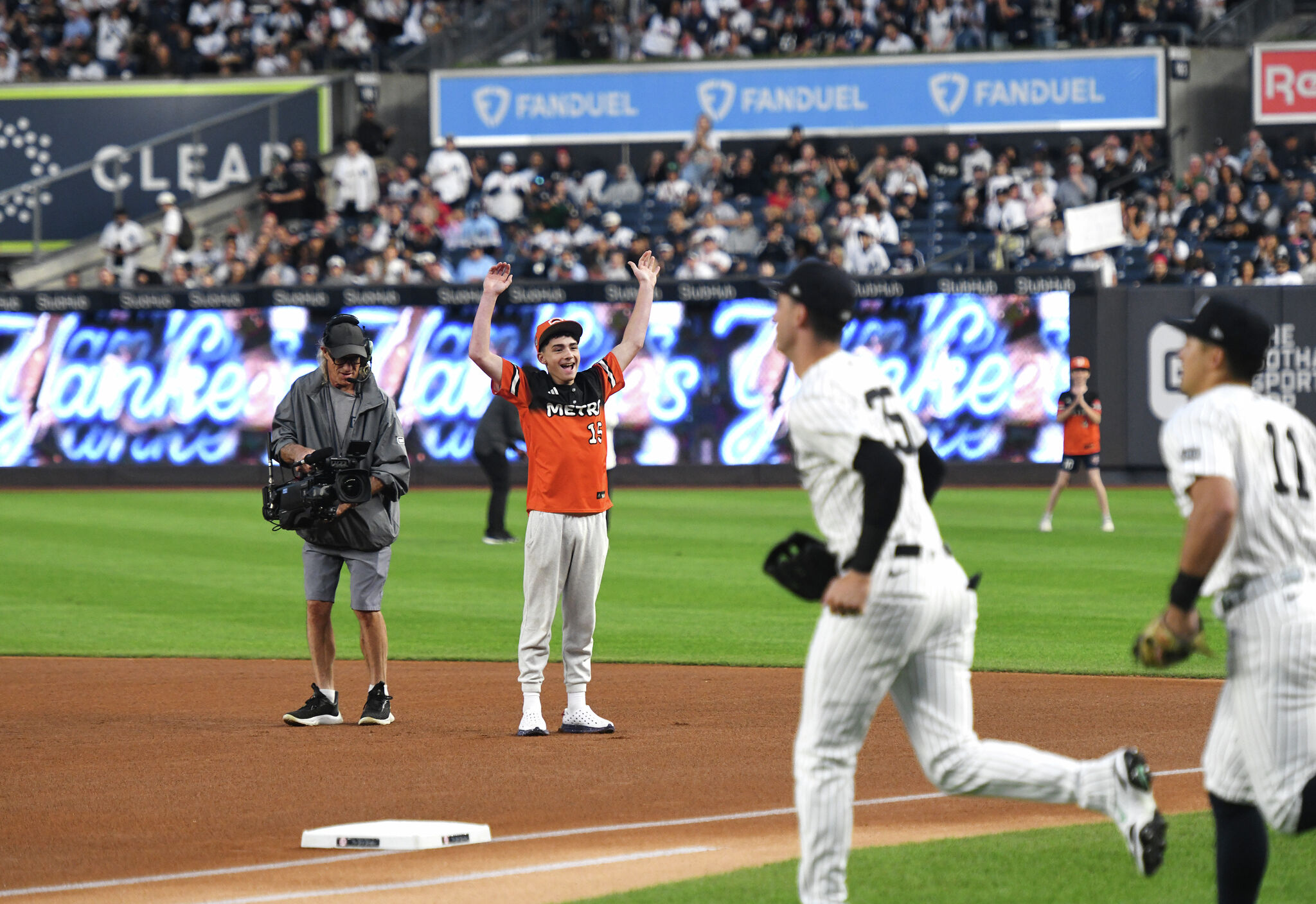 'Hell's Kitchen' chef Van Hurd joins Fire by Forge in Hartford