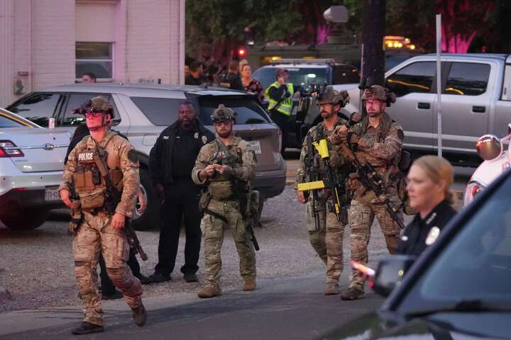 See photos after officer-involved shooting in Austin ends with arrest